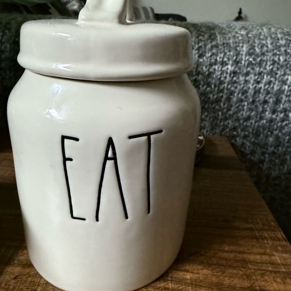 Rae Dunn | Kitchen | Rae Dunn White Food Storage Container With Black ...